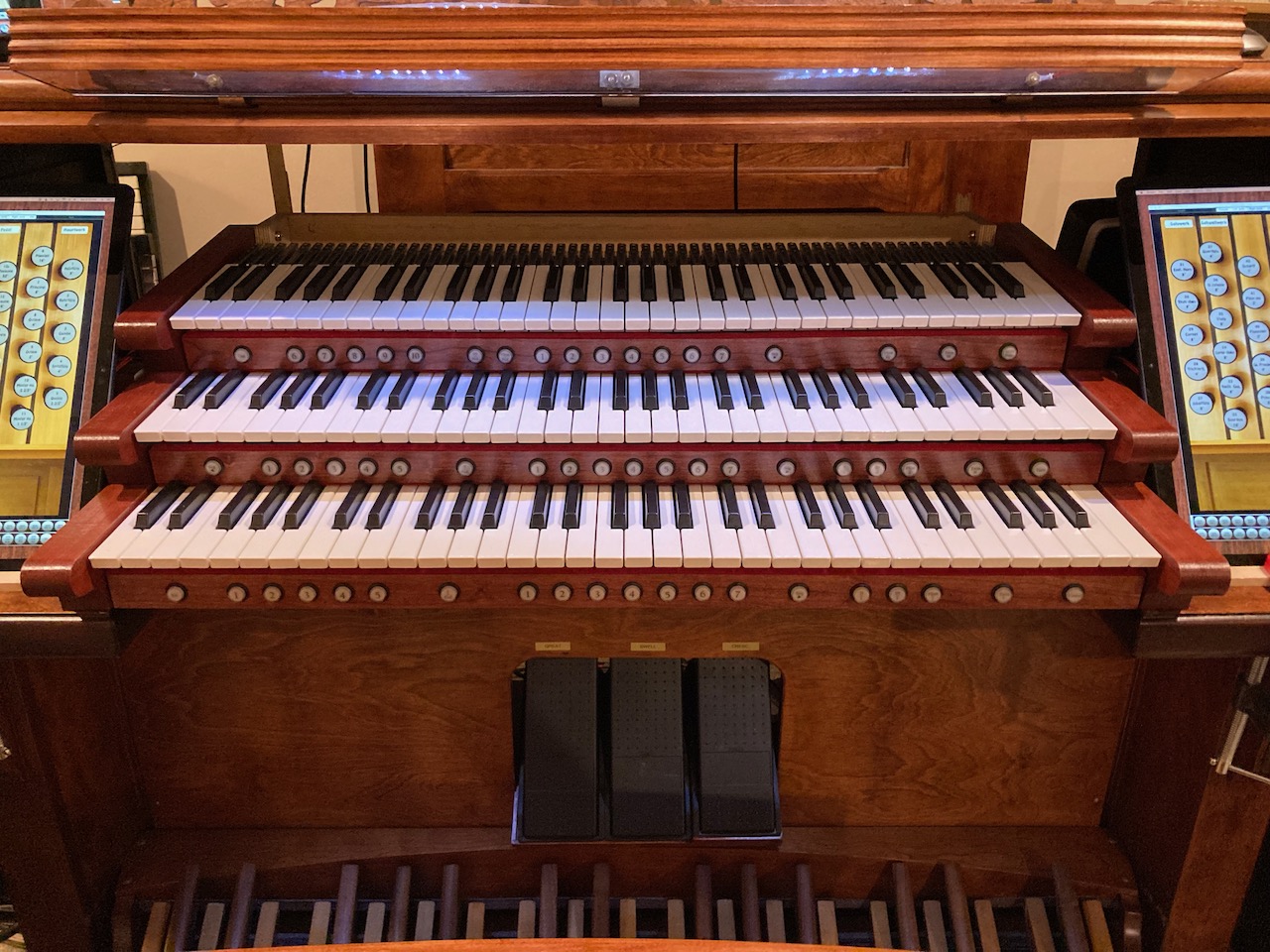 A DIY Thumb Piston Layout Template for your Virtual Pipe Organ Project ...